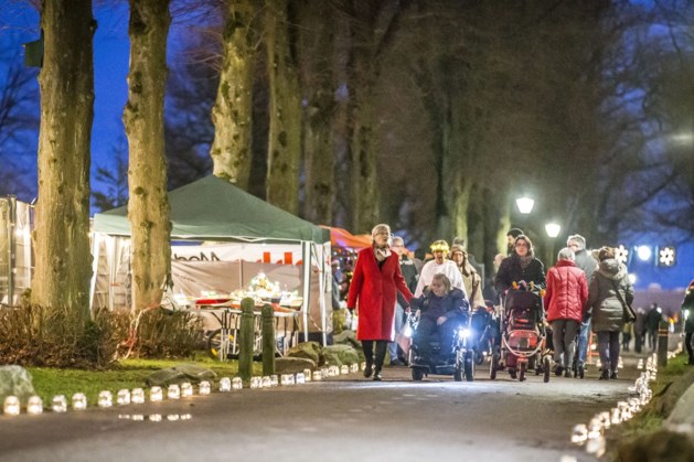 Lichtjestocht Auxiliatrixpark luidt de kerst in - De Limburger Lichtjestocht Auxiliatrixpark luidt de kerst in - De Limburger